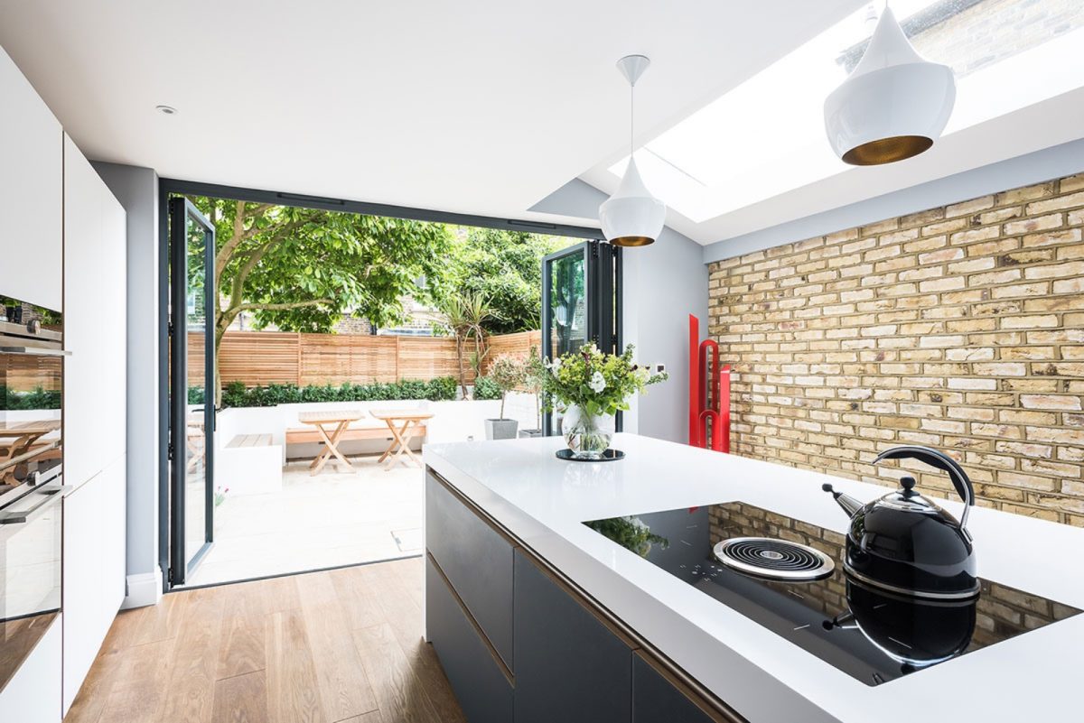 Best Skylight Choices for Your Kitchen Extension